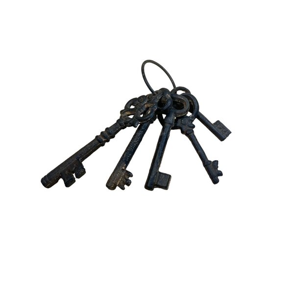 Unbranded | Accents | Vintage Large Decorative Cast Iron Skeleton Jailers Keys Ring Set Of 5 ...